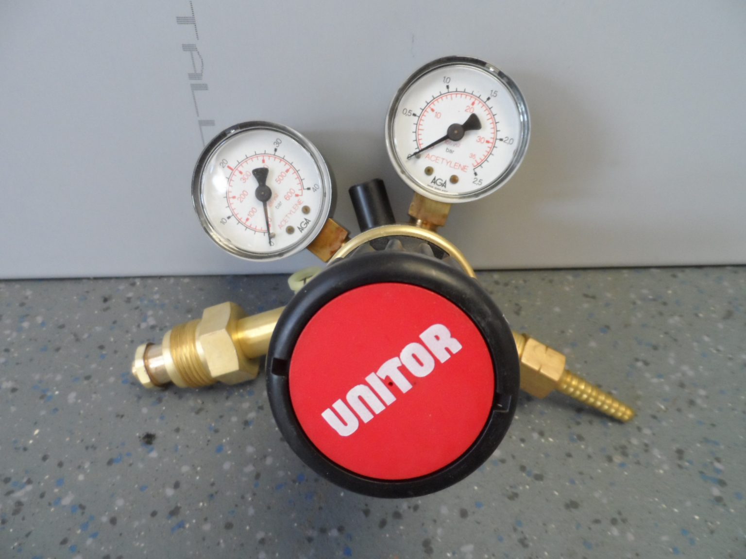 REGULADOR DE PRESIÓN UNITOR MODELO R-500 - Oller Stocks