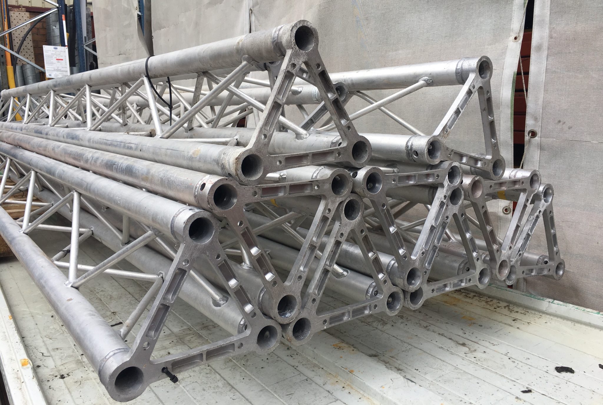 TRUSS ESTRUCTURA ALUMINIO 4METROS - Oller Stocks