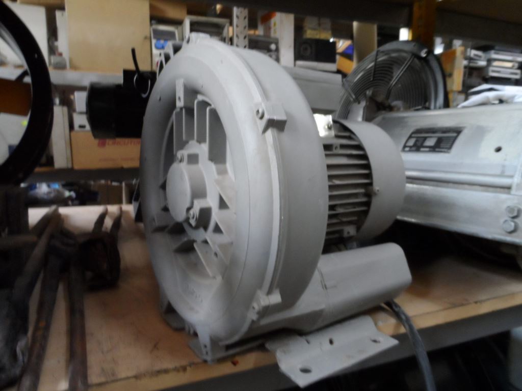 BOMBA SOPLANTE ELÉCTRICA ELMO-G 2BH1 400 - Oller Stocks