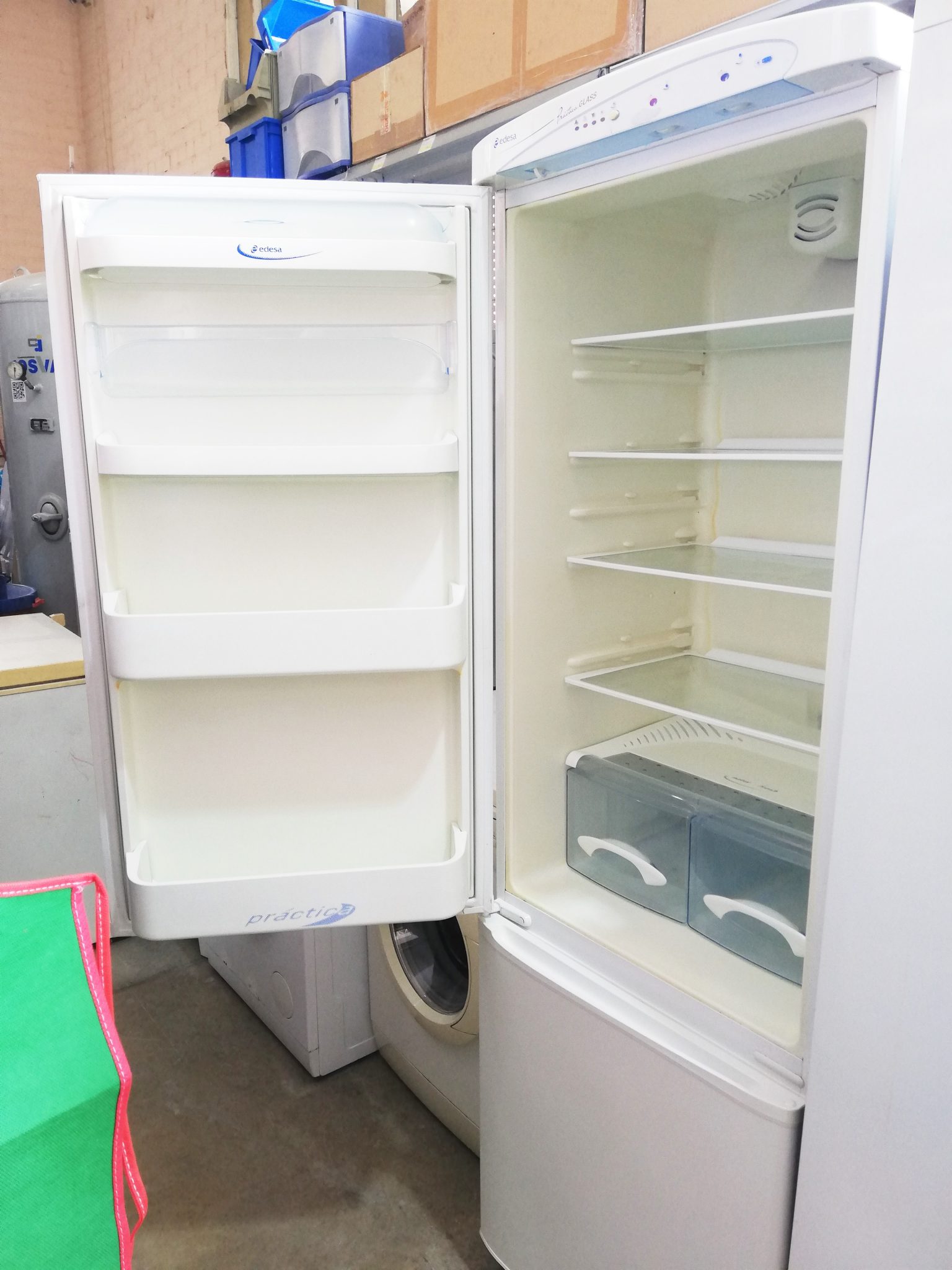NEVERA CONGELADOR EDESA PRÁCTICA GLASS - Oller Stocks