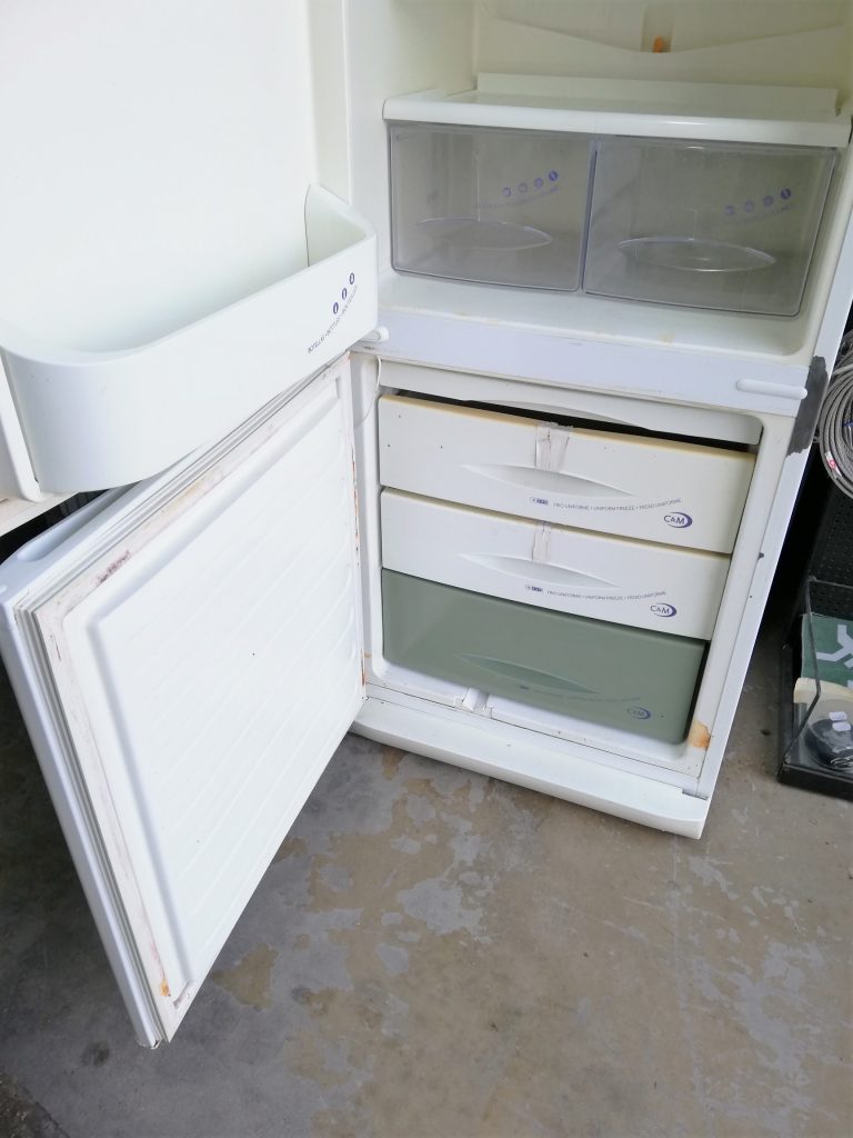 FRIGORÍFICO COMBI EDESA PRACTICA GLASS - Oller Stocks