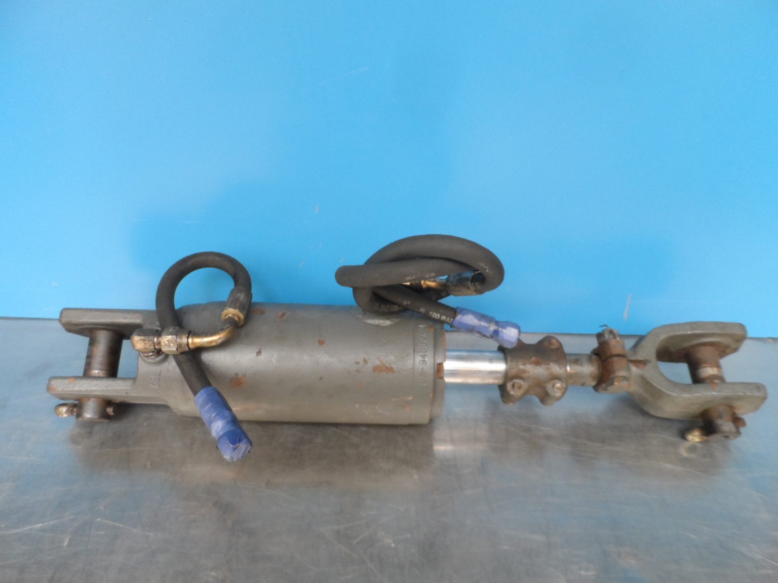 PISTON HIDRÁULICO DE 60CM - Oller Stocks