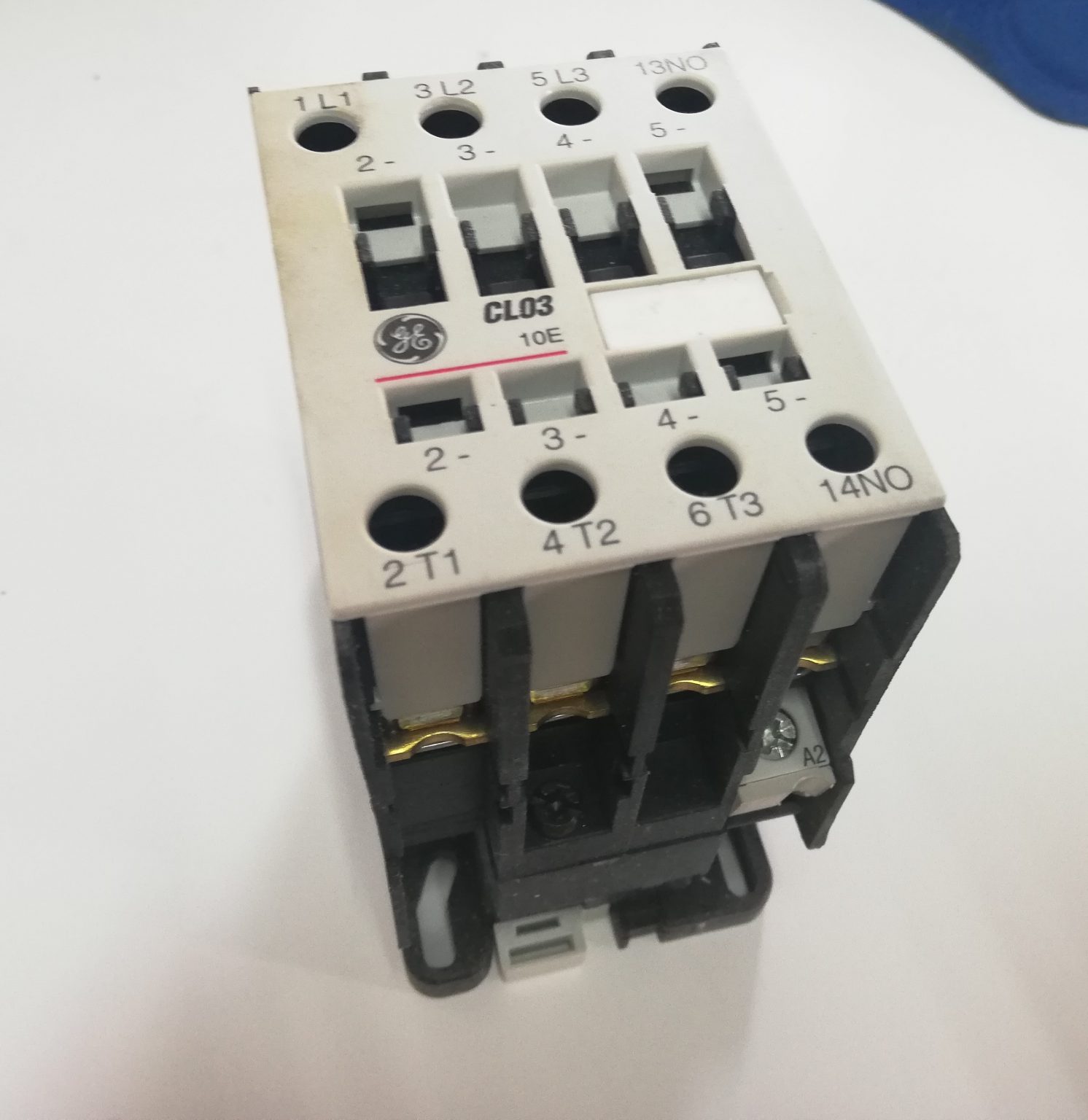 CONTACTOR TRIFÁSICO CL03A310M - Oller Stocks