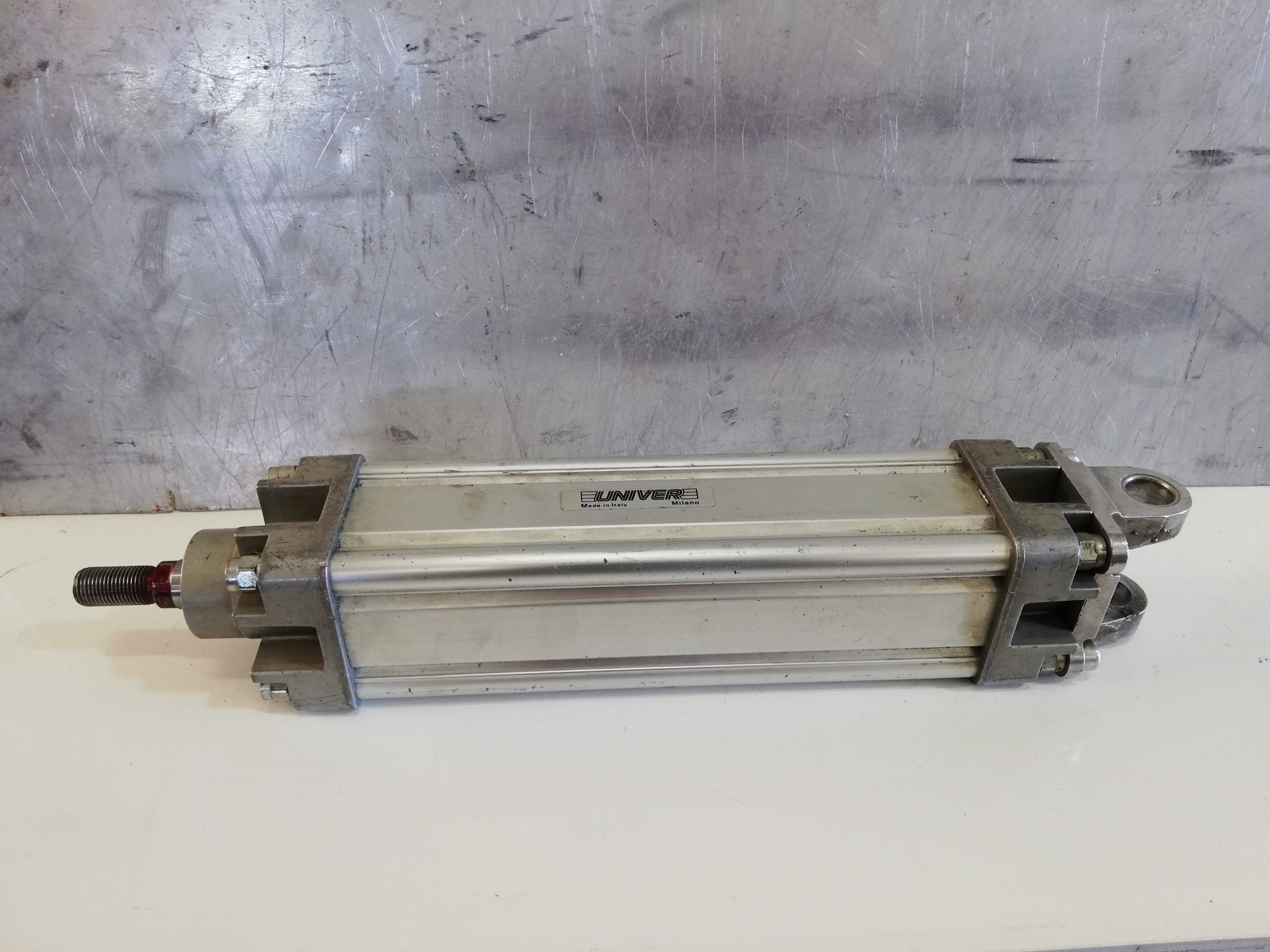 PISTÓN NEUMÁTICO UNIVER 44cm - Oller Stocks