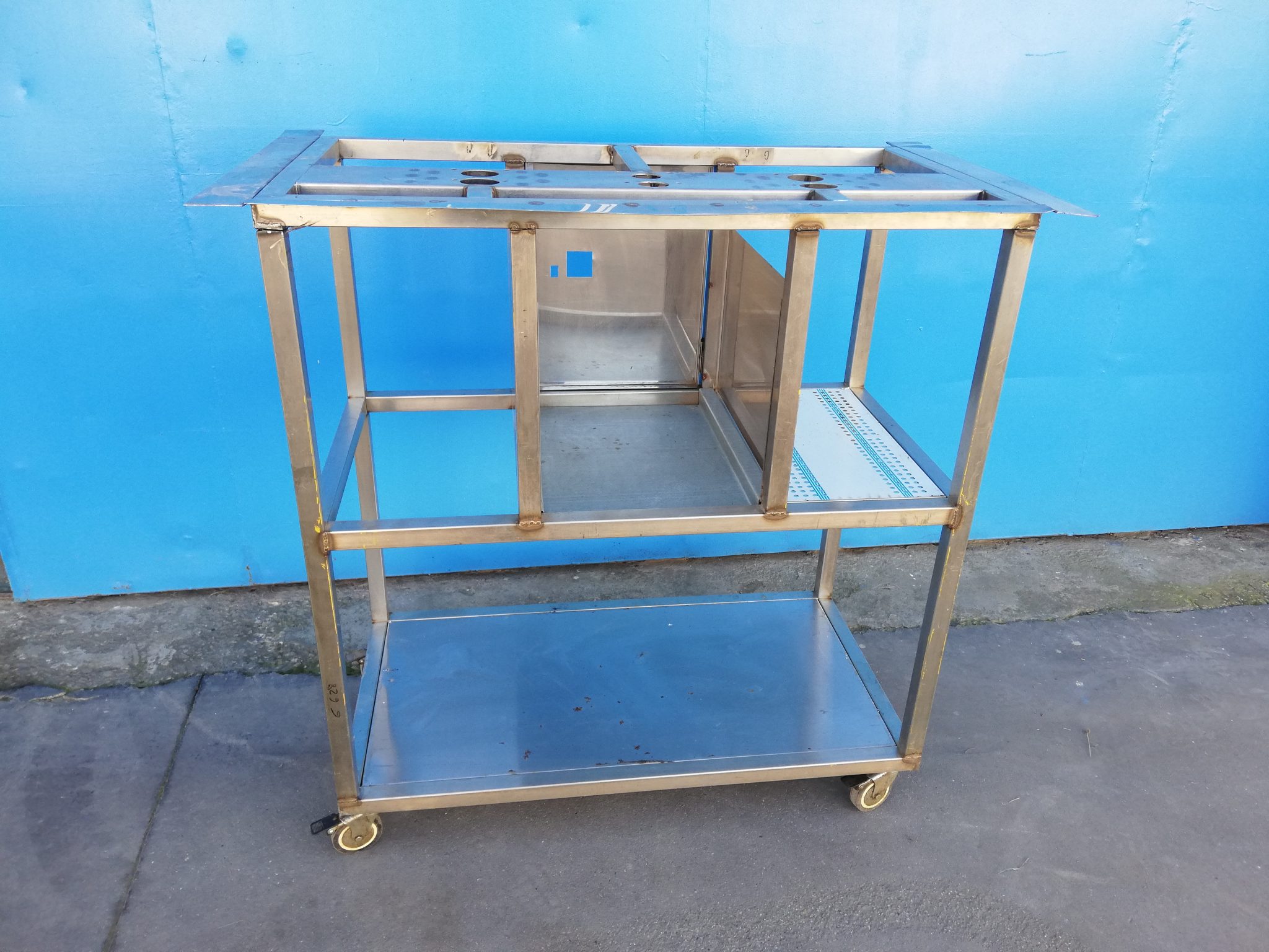 MUEBLE INOXIDABLE CON RUEDAS - Oller Stocks