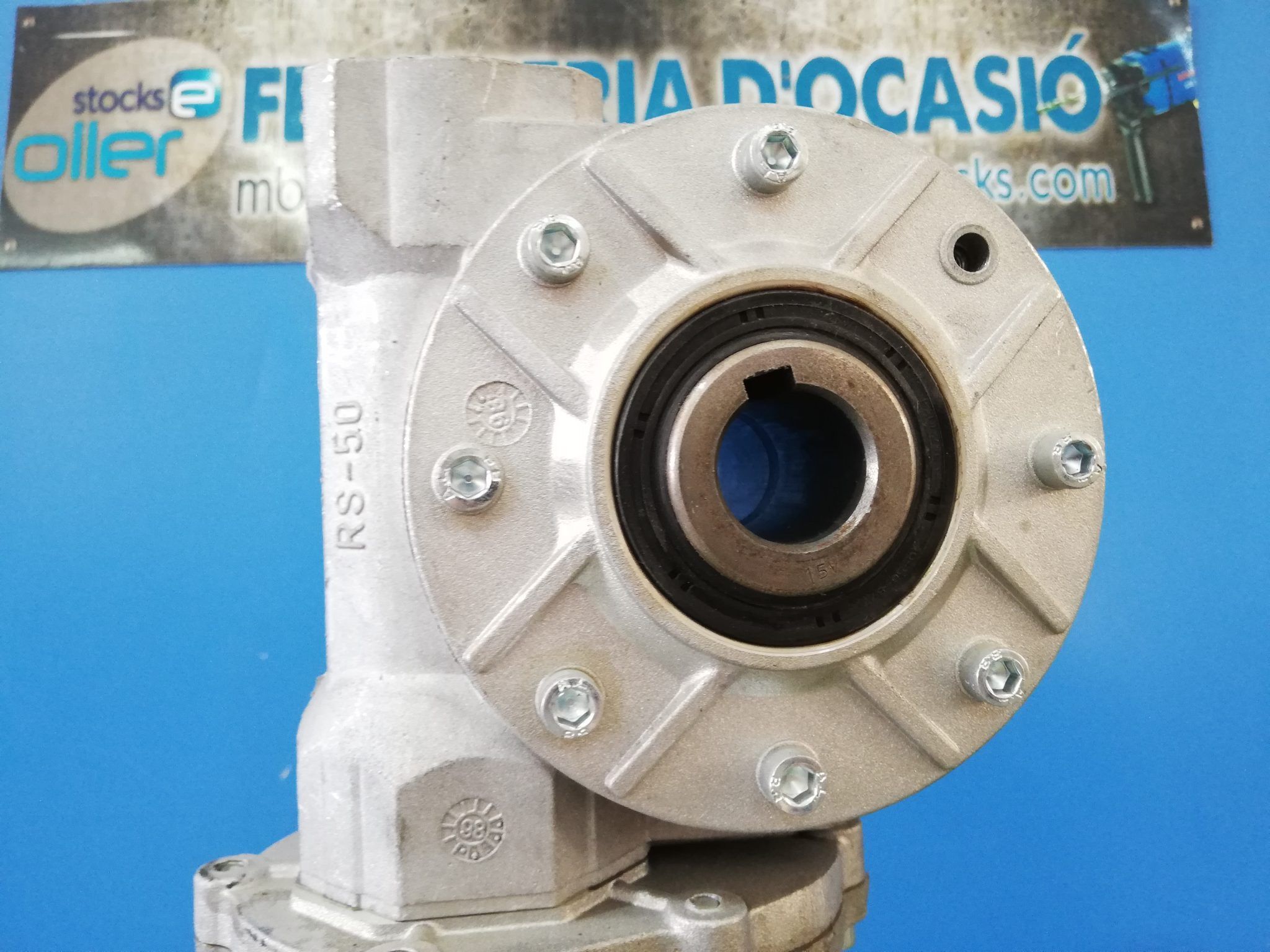 MOTOR REDUCTOR 0.37KW 11RPM - Oller Stocks