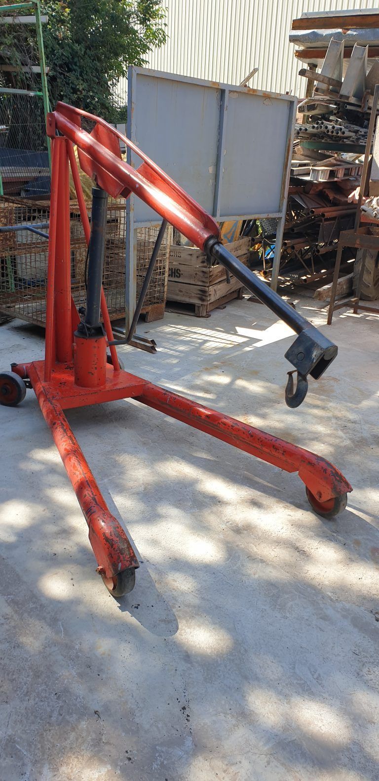 GRÚA PLUMA TALLER ELEVAR MOTORES 2.000KG - Oller Stocks