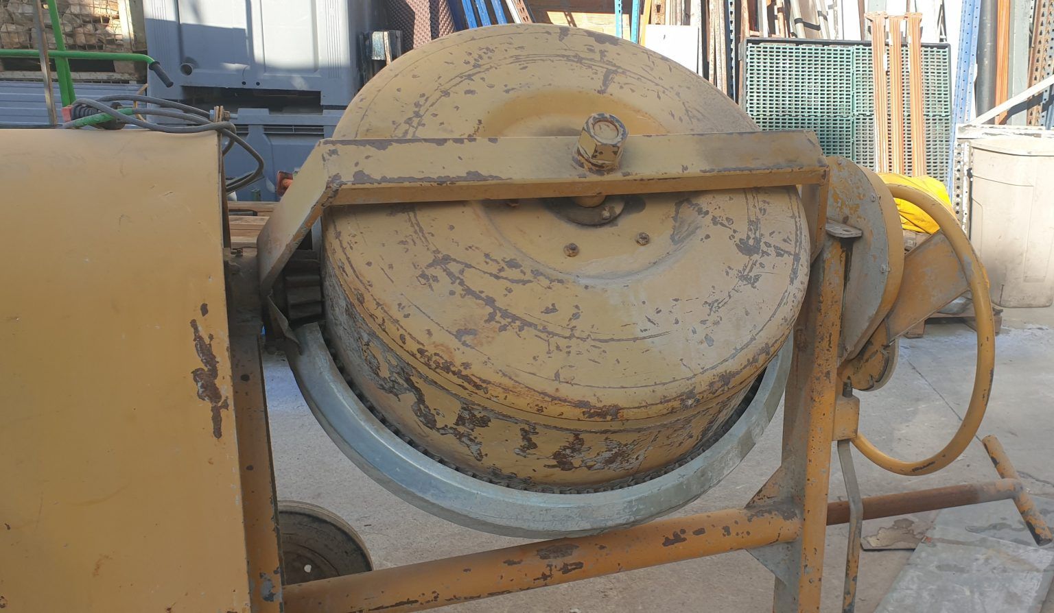 HORMIGONERA MONOFÁSICA TORGAR 250L - Oller Stocks