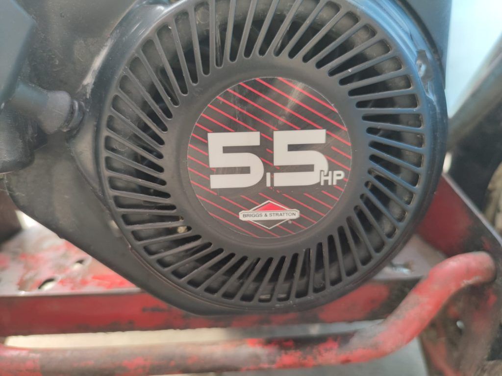 ASPIRADORA DE HOJAS INTEK 190 5'5CV - Oller Stocks