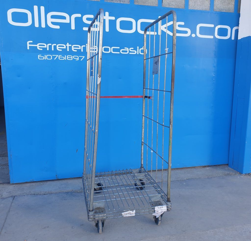 PANEL EXPOSITOR CON RUEDAS 153x50x12CM - Oller Stocks