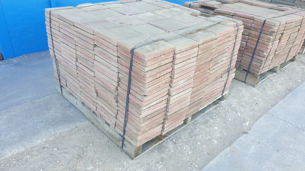 LOSA ADOQUIN CUADRADA RANURADA CEMENTO 20x20x2,5CM - Oller Stocks